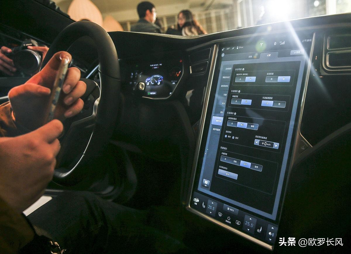 Huawei's intelligent driving system "hardly" crushes Tesla's driving ...