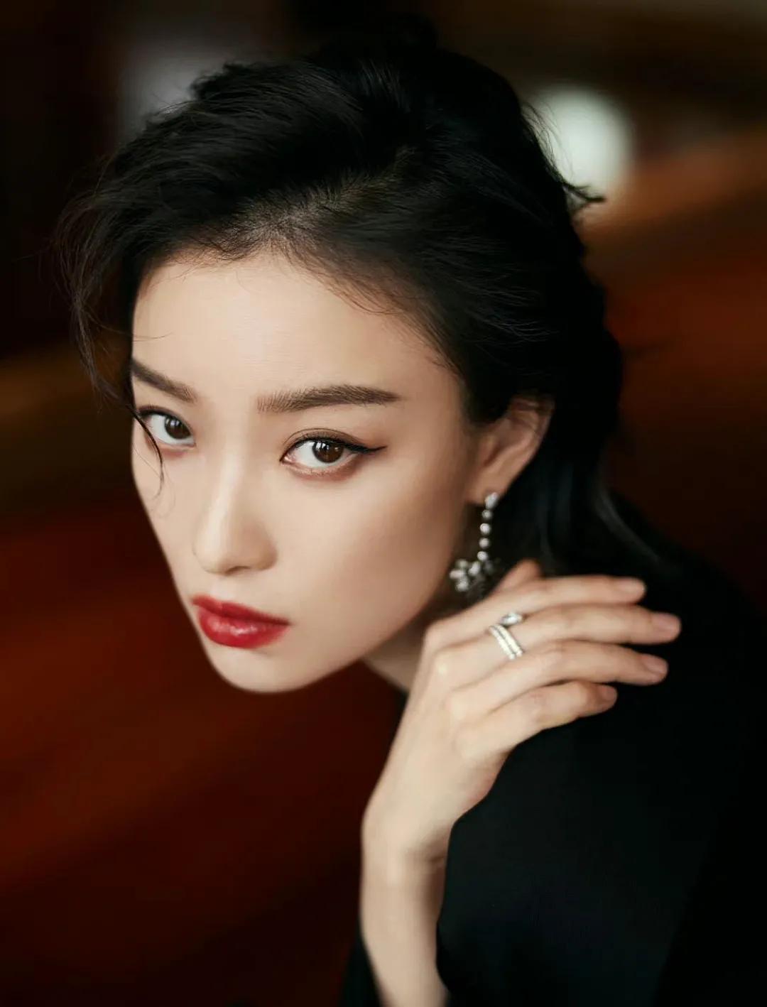 Ni Ni‖ deserves to have a high-end face, her shape and temperament are ...