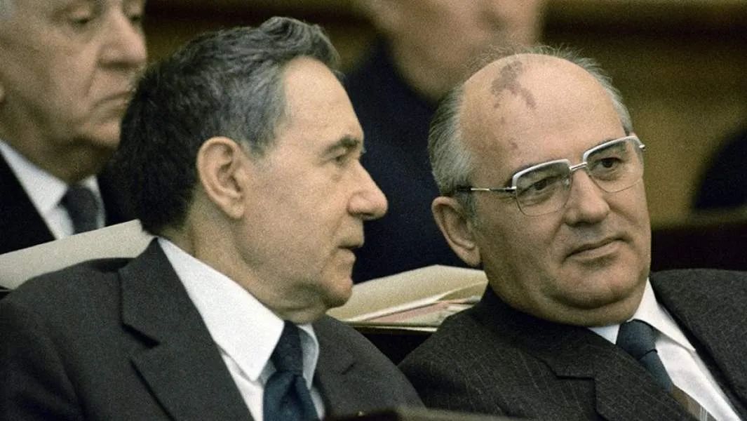 The First and Only President of the Soviet Union: Gorbachev - iNEWS