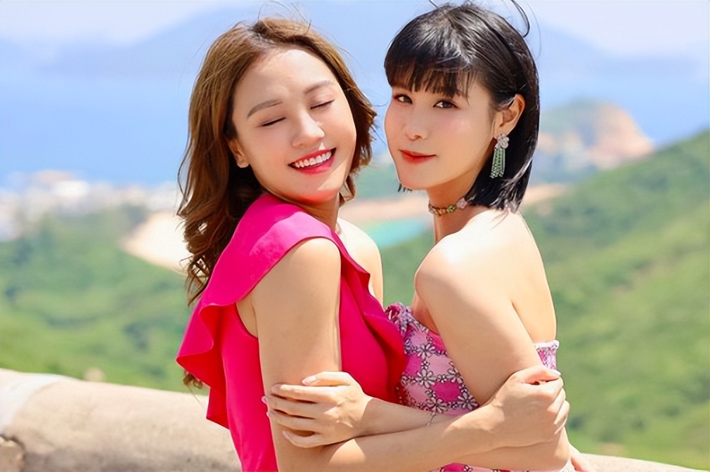 TVB Xiaohua suddenly became beautiful, netizen: came back from Korea? look different - iMedia