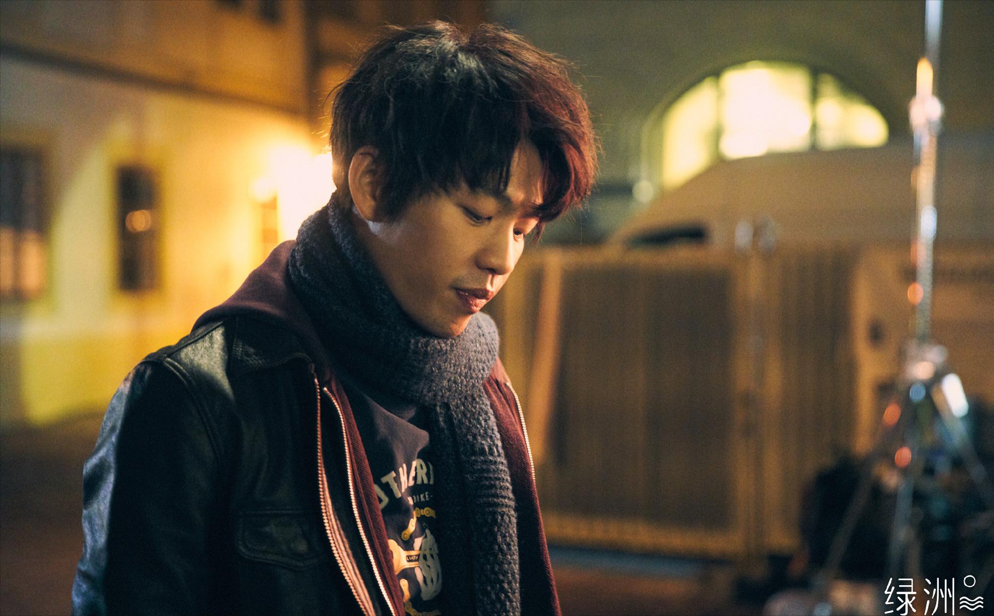 Wang Zixuan was photographed going home with music fan actor Li Hongqi ...