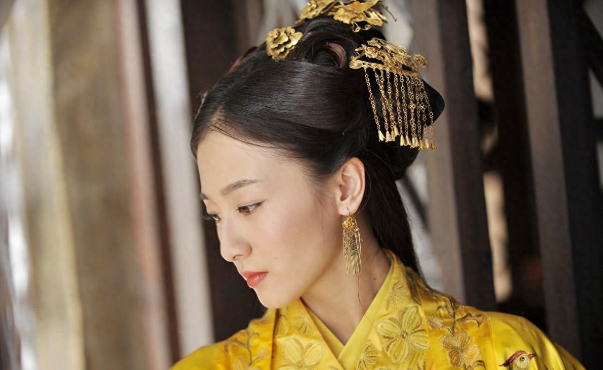 Guo Wei: Four dynasty elders usurped the throne with tears. The ...