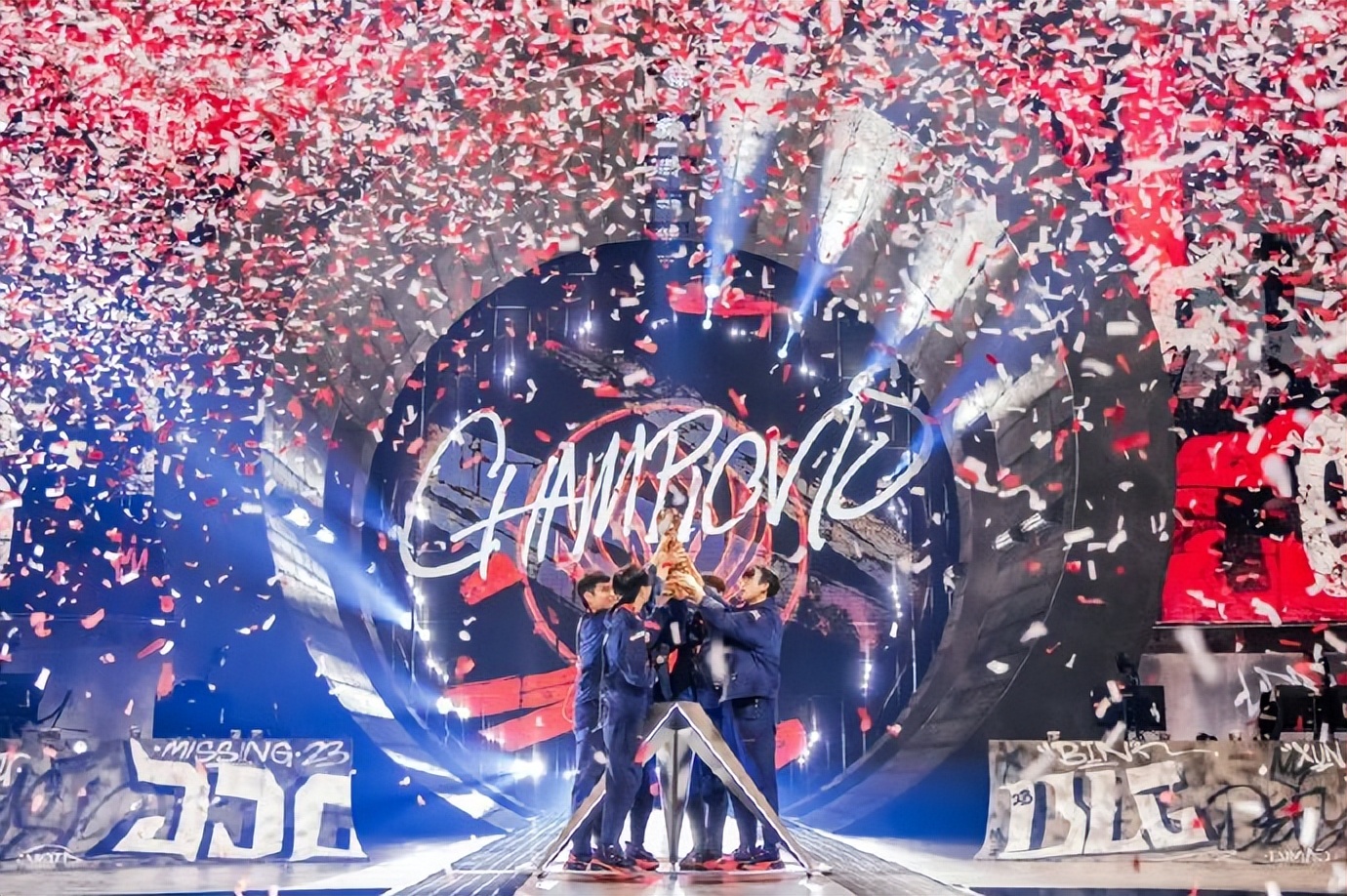 Interview with Riot E-sports Business President: China's e-sports is 3 ...