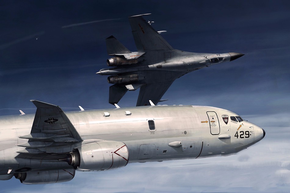 The J-16 releases jamming bombs to drive away the external machine. Can ...