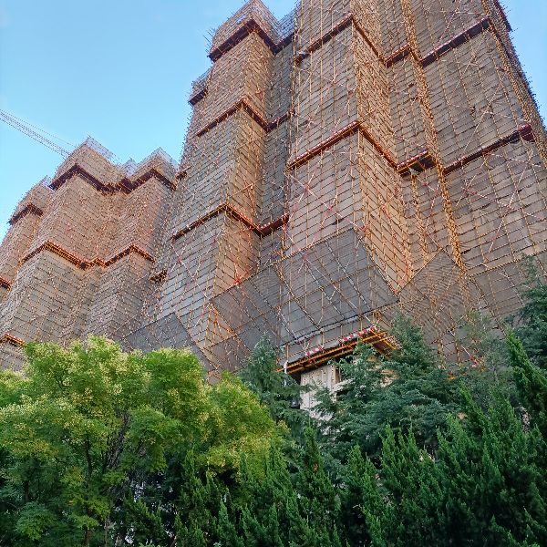 "Like a Dream. Is the Red Line Falling?" - iNEWS