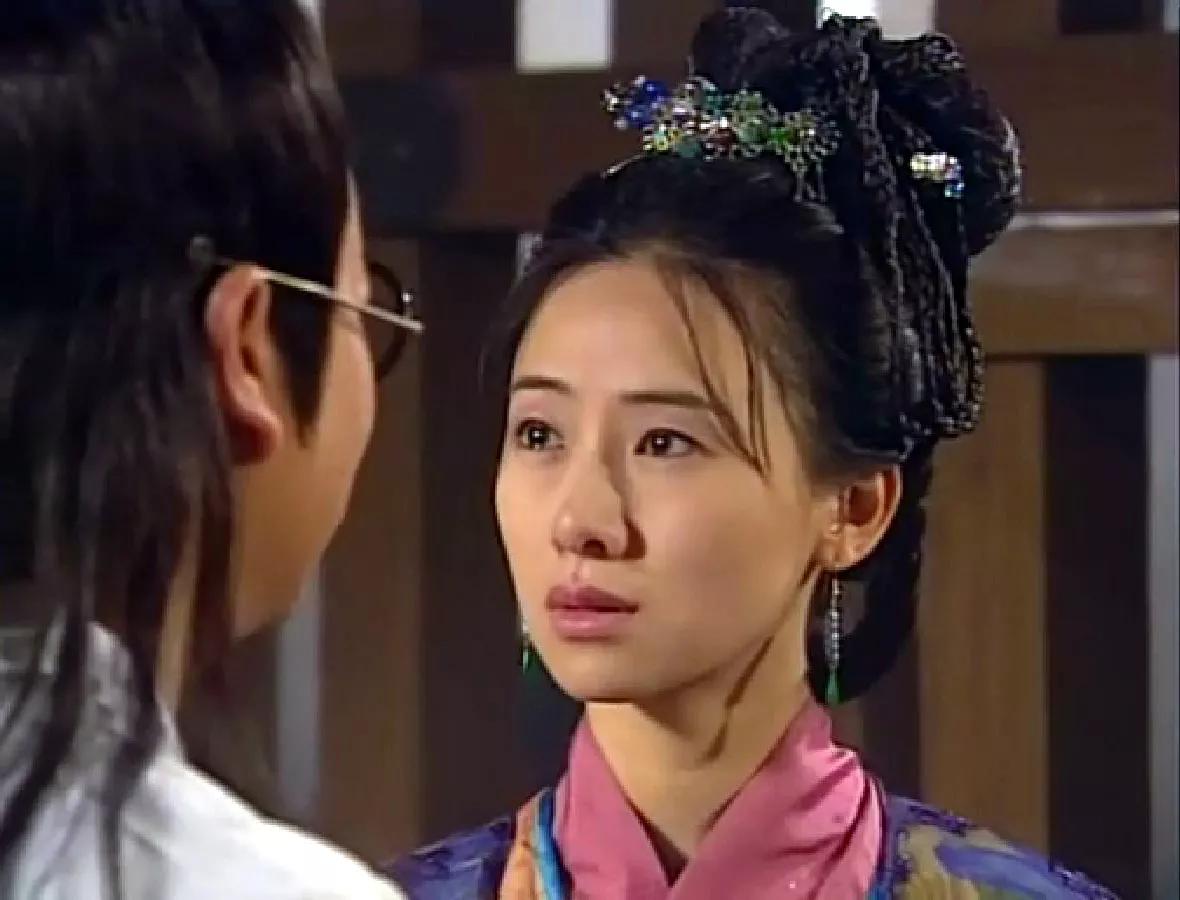 Weng Hong, who became a famous actress in Hong Kong, successfully ...