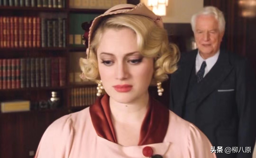 What is the purpose of the French film "My Crime" using the performance ...