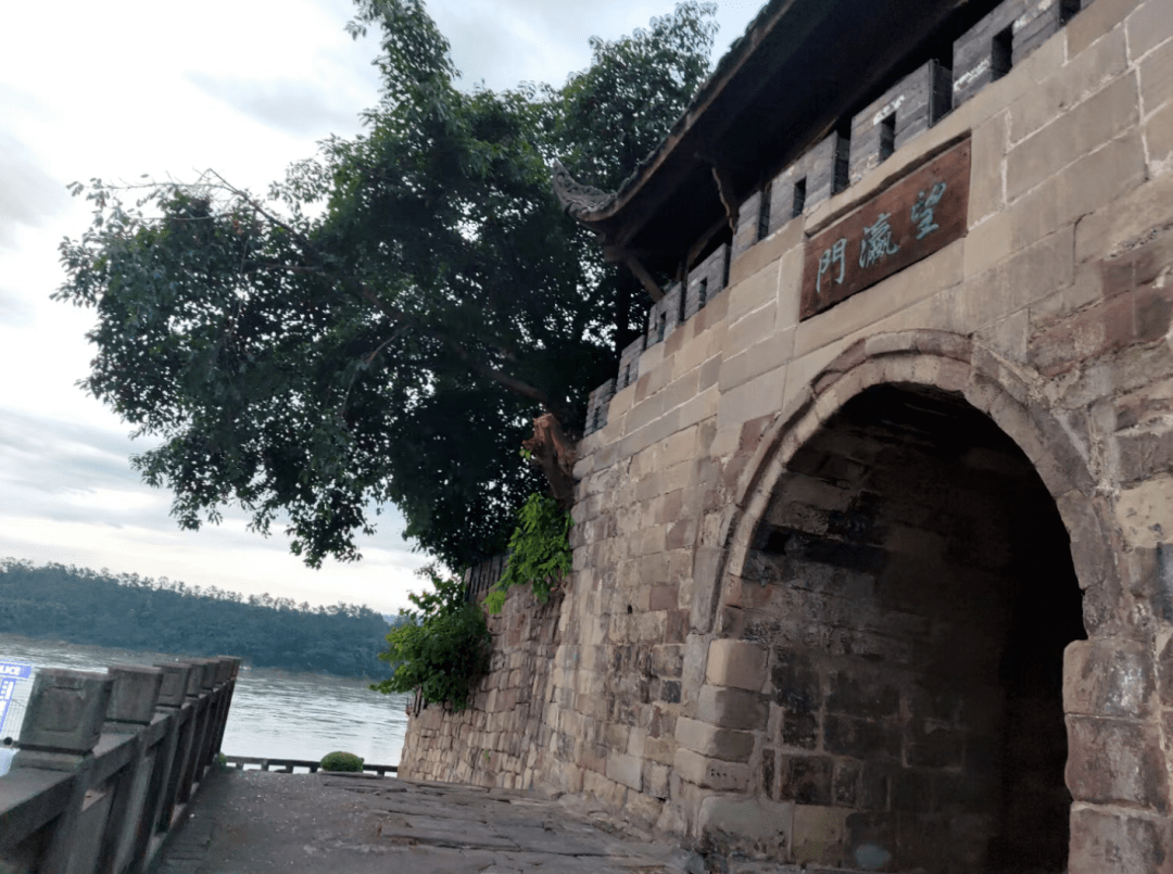 [Memory] East Gate of Memory by the Nanxi River ‖ He Chunmei - iMedia