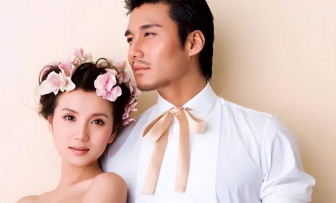 Hu Bing responded that he married TA who had been with him for 30 years ...