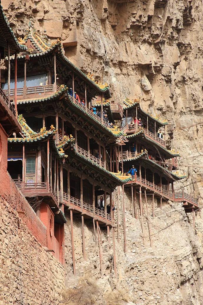 Eight Temples Built On Cliffs In China - iNEWS