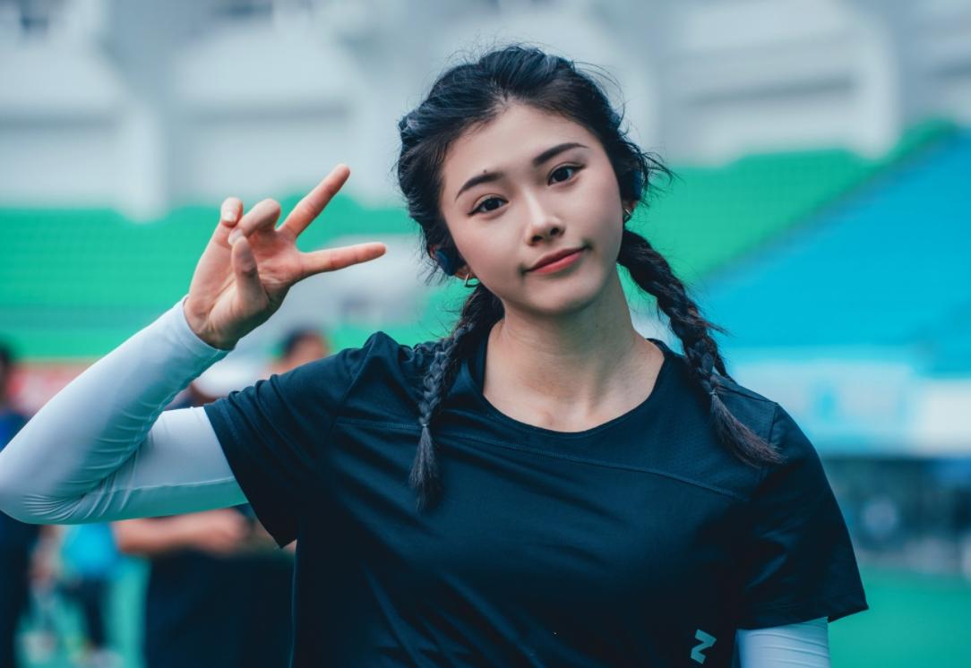 Wu Yanni responds to the "make quick money" controversy! Not short of ...