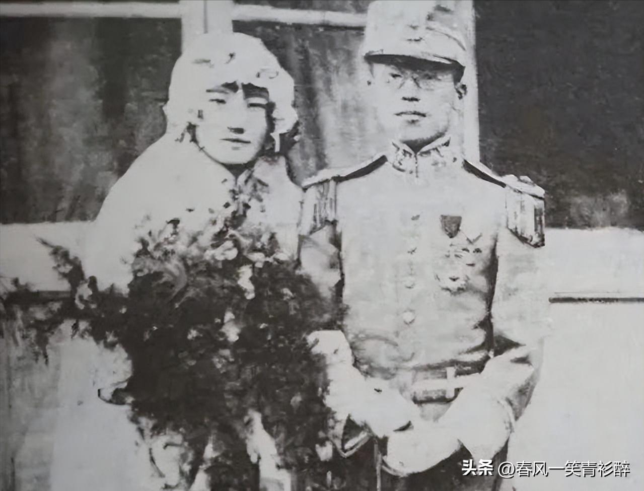 After Xu Zhimo passed away, Lu Xiaoman died of poverty. Hu Shi wanted to help her, but his three ...