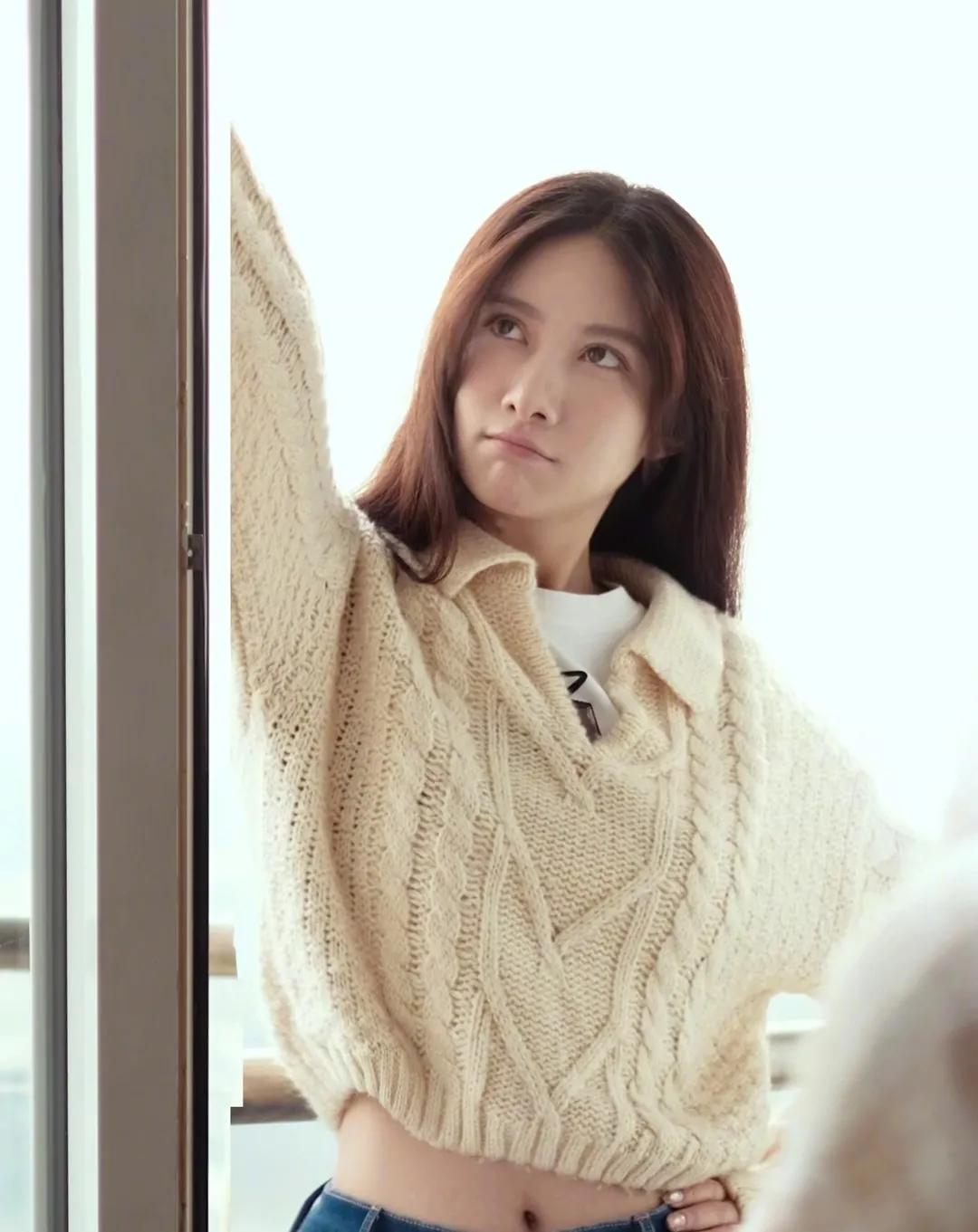 Celebrity photobook "Wu You" - iMedia