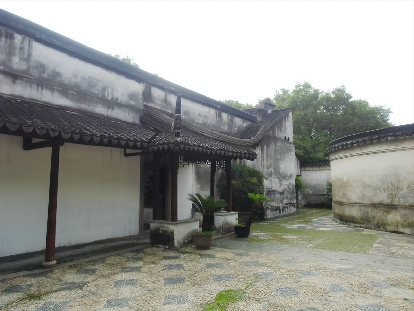 Lakes and Mountains Contrasting - Suzhou Shihu Scenic Spot (3) - iNEWS