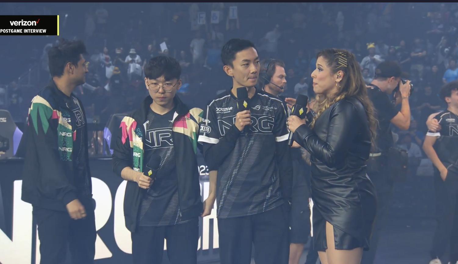 面對來之不易的冠軍，FBI興奮失控，為一個「字」被罰5500美金 - 頭條匯