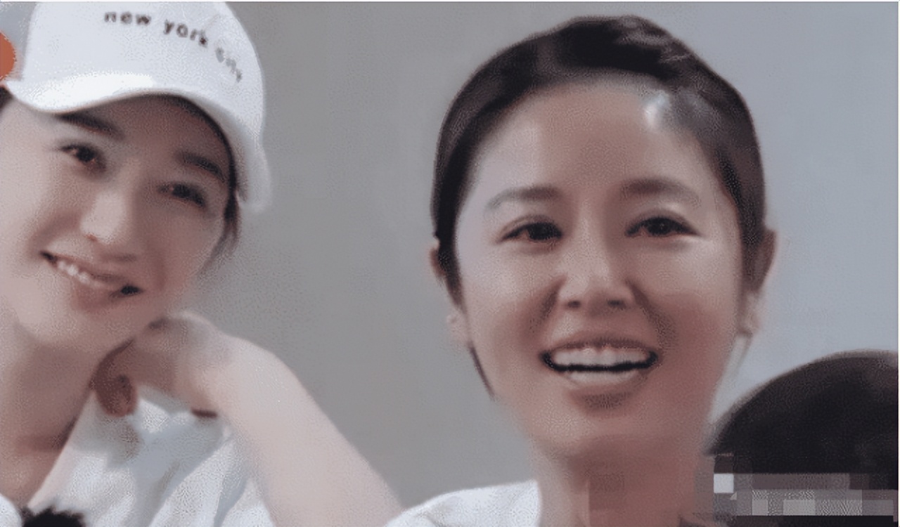 When 44-year-old Ruby Lin met 44-year-old Li Xiaoran, she was obviously ...