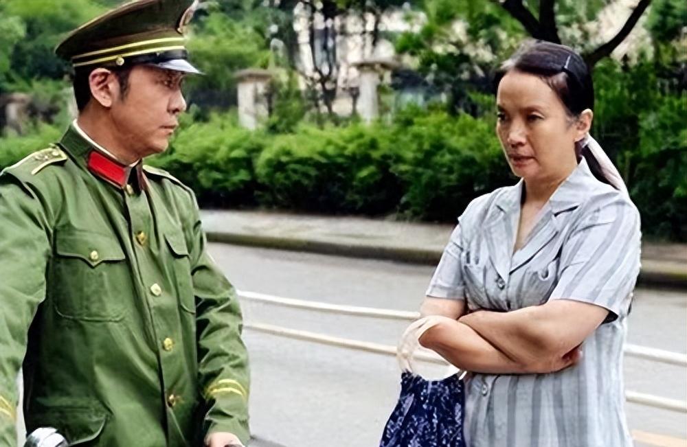 Lu Liping and Tao Wei have been divorced for 22 years: she took her son to three marriages, and ...