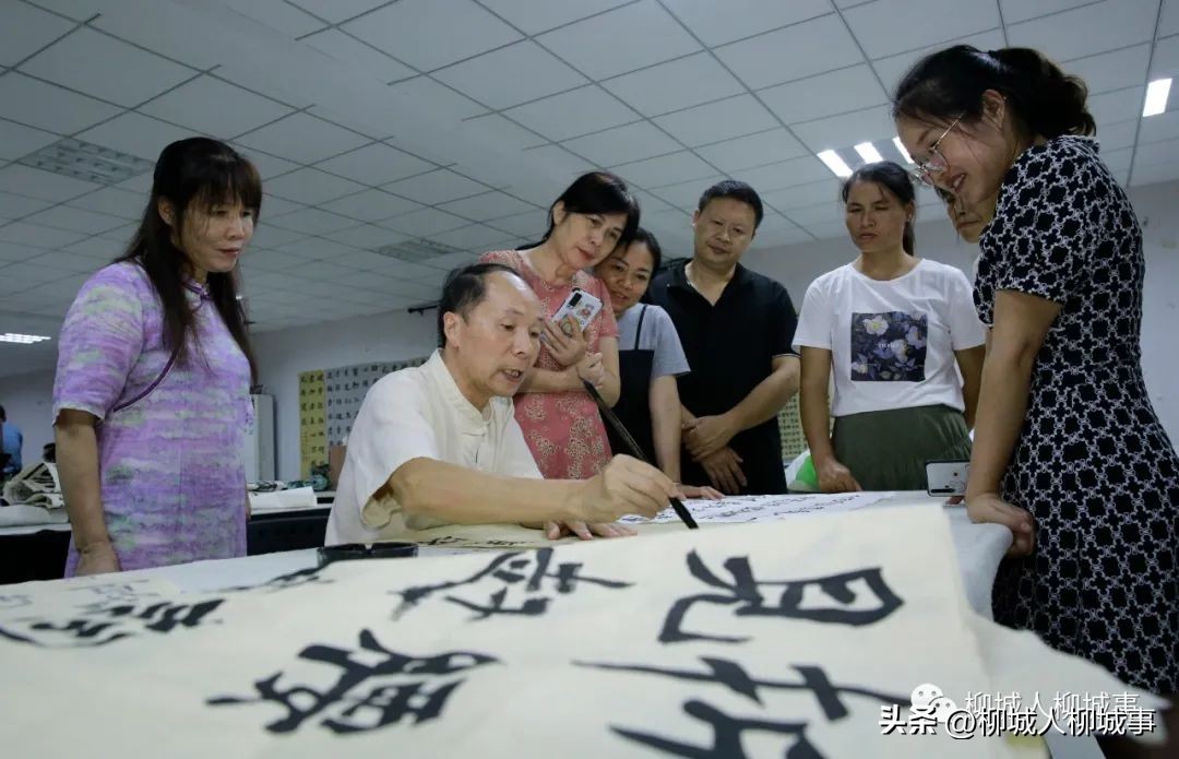 Thanks to his "pointing and pointing", Liucheng's work has achieved the best results in the past ...