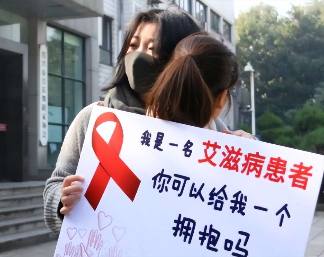 What are the oral symptoms of AIDS?Check yourself for these 3 "signs ...