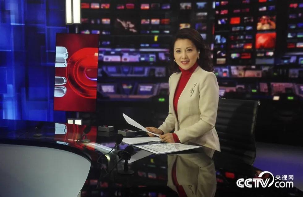 CCTV announcer Meng Tong - iNEWS