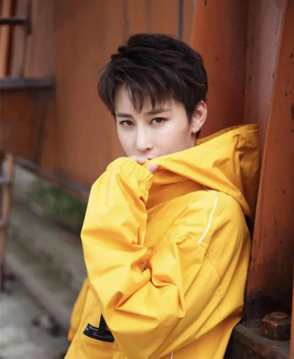 Jiang Luxia - iMedia