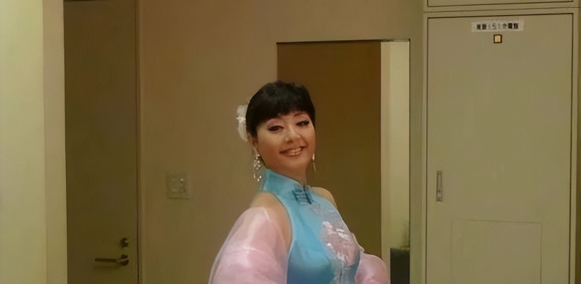 A recent photo of national first-class actor Yin Xiumei, who is about ...