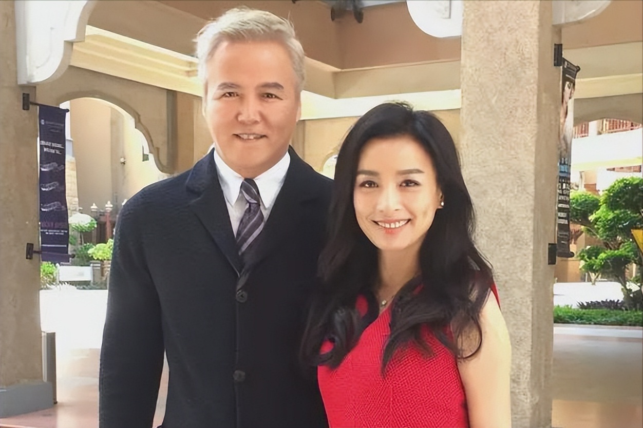 Zhang Ting and his wife immigrated to Singapore, and their daughter ...