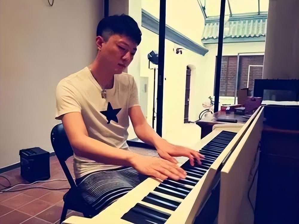 Su Xiaoding's 2022: Breaking up with Dong Xuan and meeting Gao Qisheng - iMedia