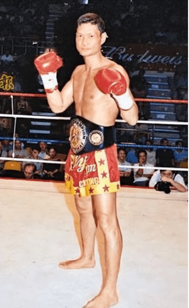 World boxing champion Zhou Billy: Breaking Jet Li's arm and kicking Wu ...