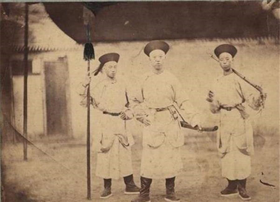 Cixi's bodyguard "Flying Eagle" Li Ruidong once punched Huo Yuanjia - iNEWS