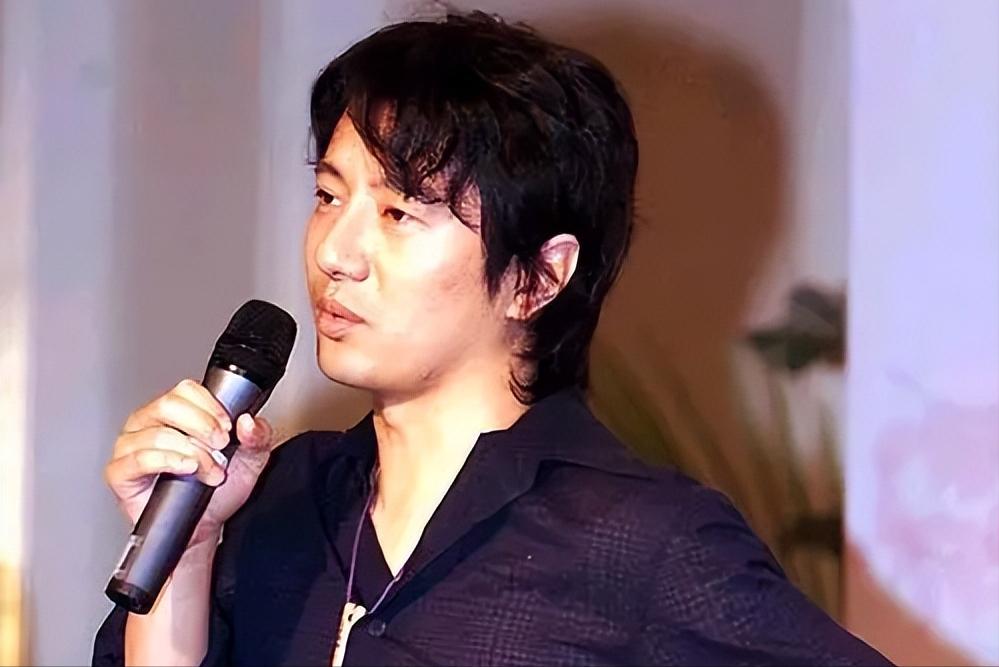 Zheng Jun: Abandoned his wife of 18 years, turned around and married ...