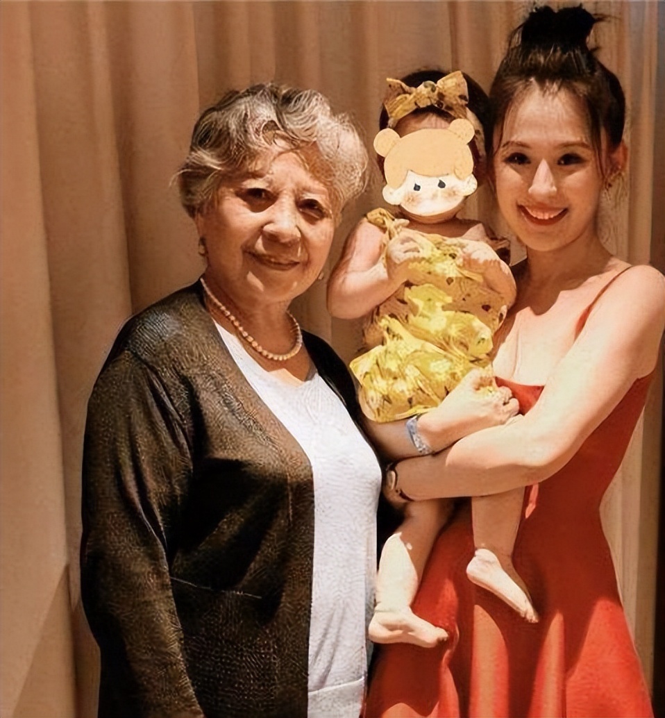 Reyizha became the first "Post-85 Feitian Award", thanked Yuesao for ...