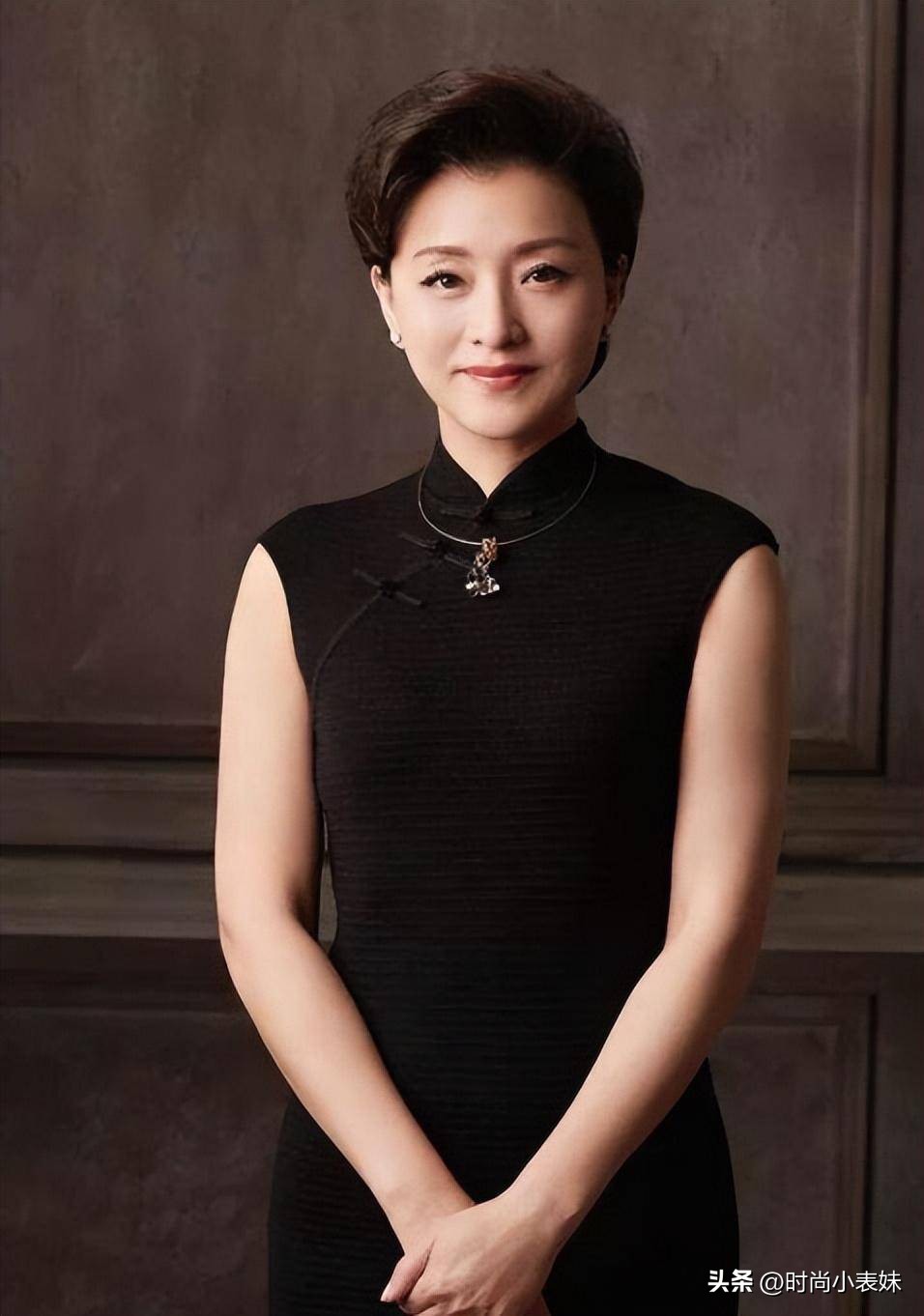 Yang Lan is amazing in cheongsam, showing the profound elegance of ...