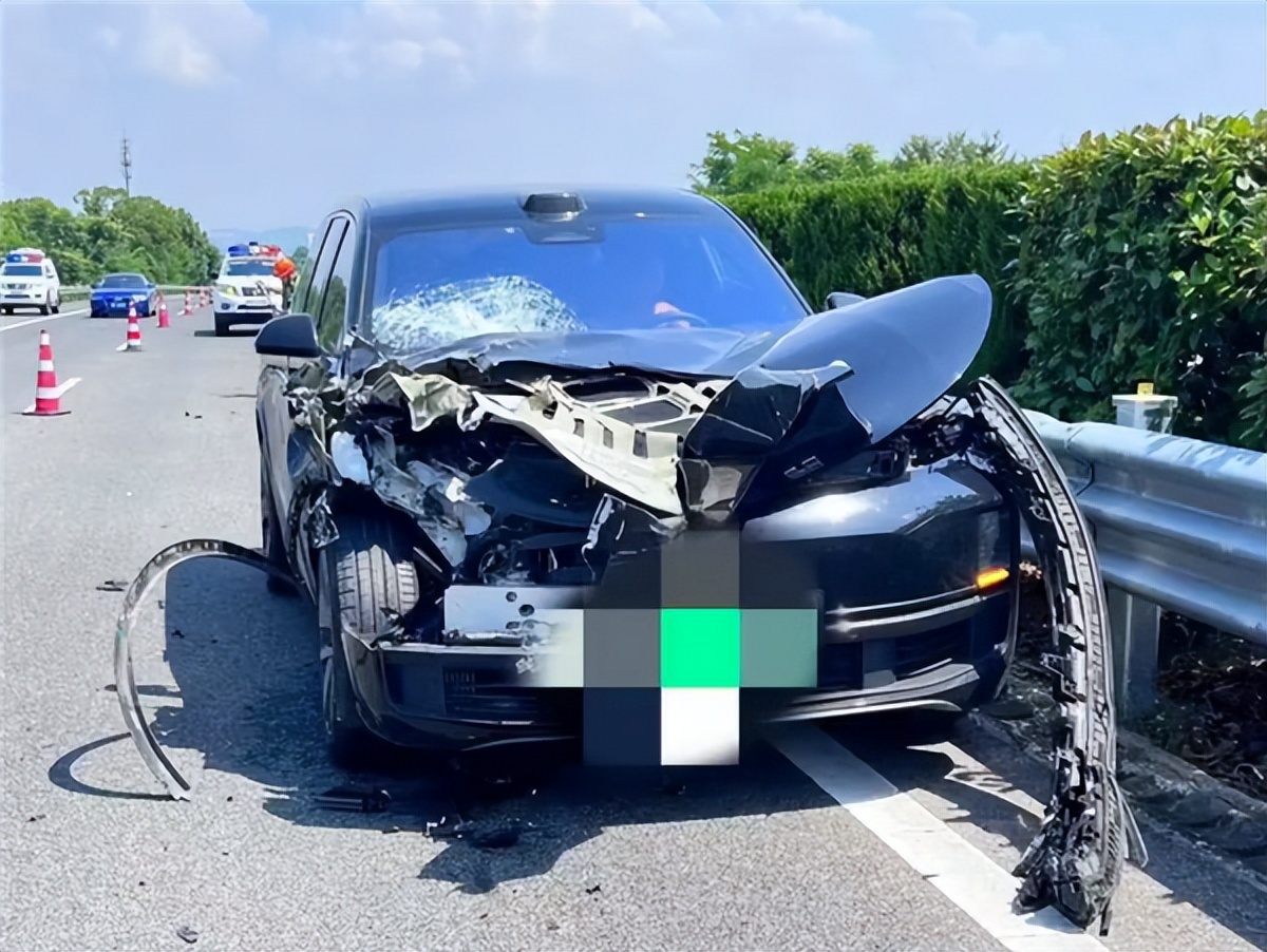Serious Traffic Accidents Reveal the Truth of Autonomous Driving ...