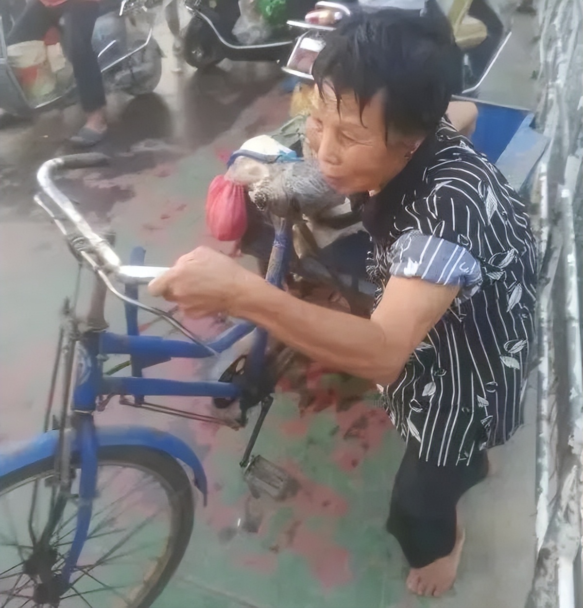 The 86-year-old grandma has never been sick, and the "secret" of her ...