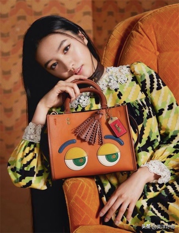 COACH official website limited handbag, Kimura Mitsuki Coach with the ...