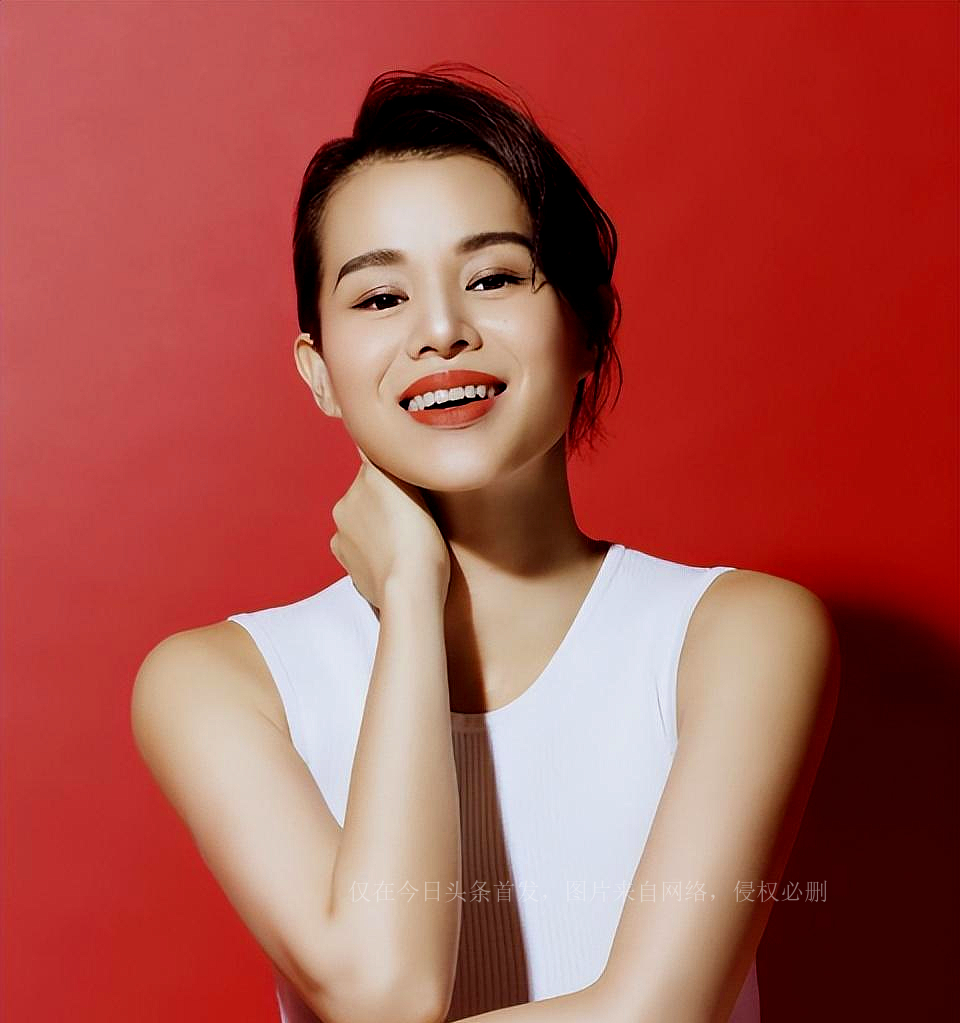 With flat chests, donkey faces, and big mouths, these six actresses are ...