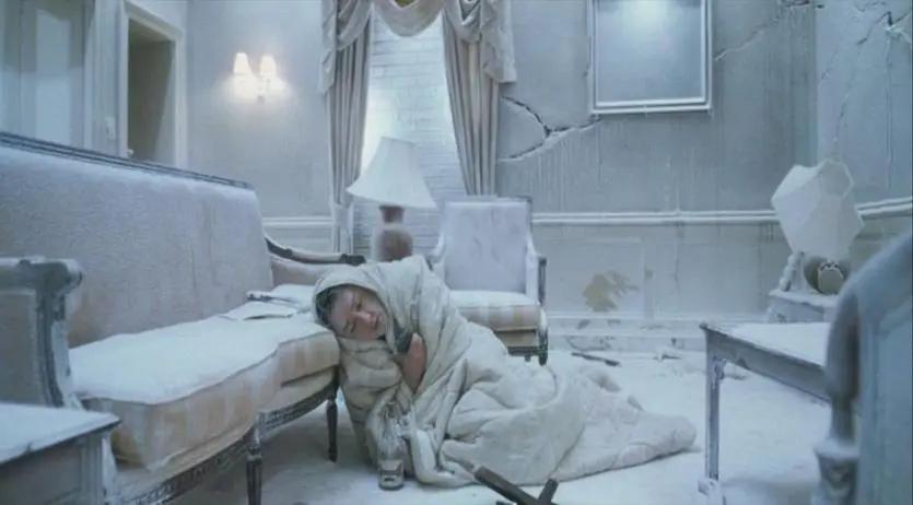 The movie "1408 Phantom of the Dead": the entanglement between the ...