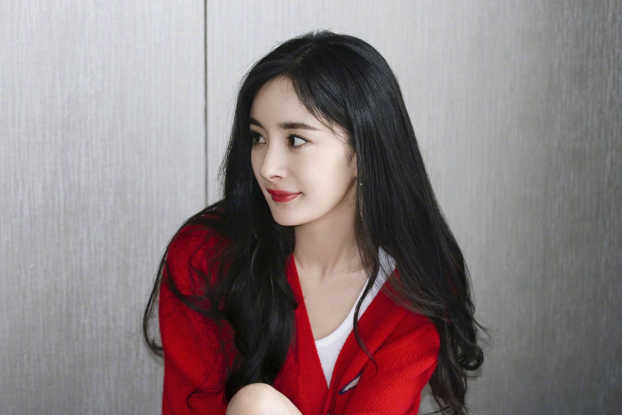 2023.4.25 entertainment breaking news: Wang Junkai, Xiao Zhan, Yang Mi, Lu Han, Wu Lei, Zhao ...