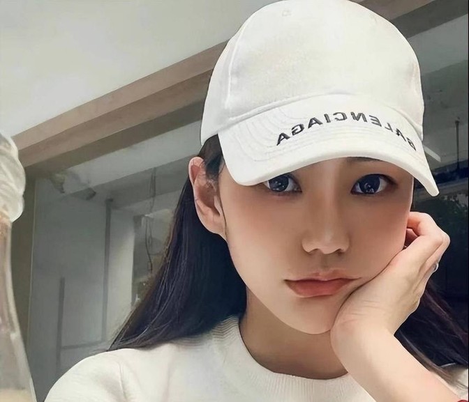 The goddess turns into a cook, the male star plays programming, the ...