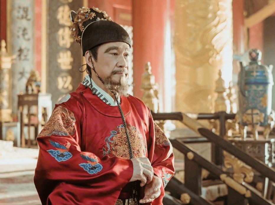Emperor Yongle's first couplet: The lights are bright and the moon is ...