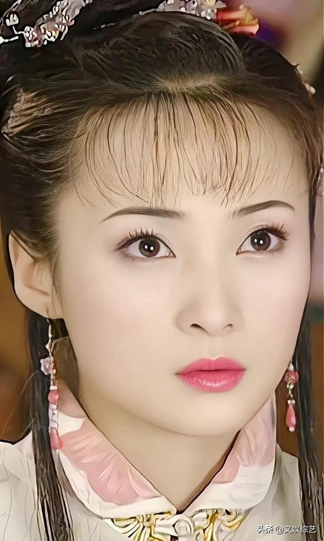 48-year-old Jiang Qinqin, because of a group of "unedited raw pictures ...