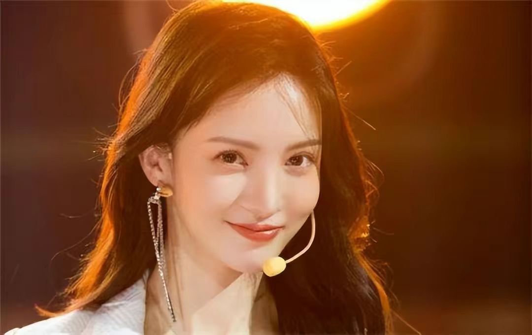 Jin Chen's behavior caused controversy! Appeared in Thailand wearing a ...