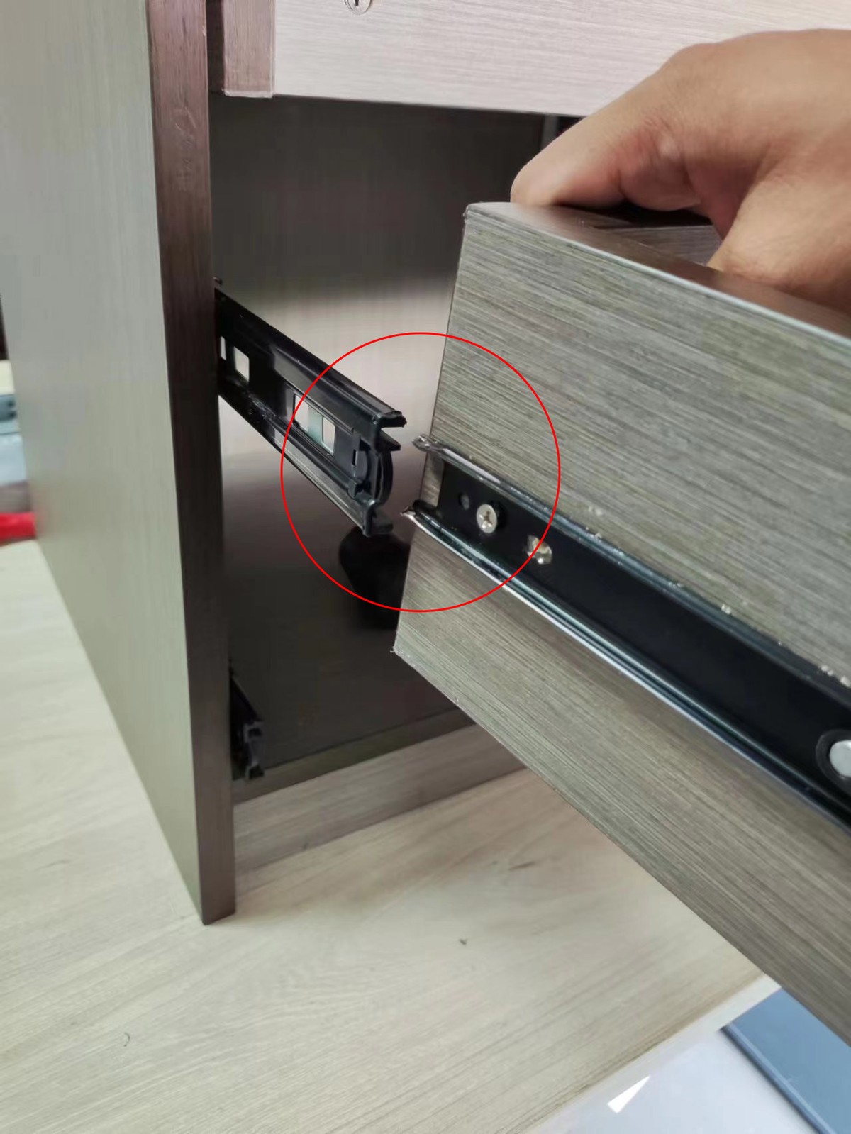 Installation and disassembly skills of custom wardrobe drawer slide ...
