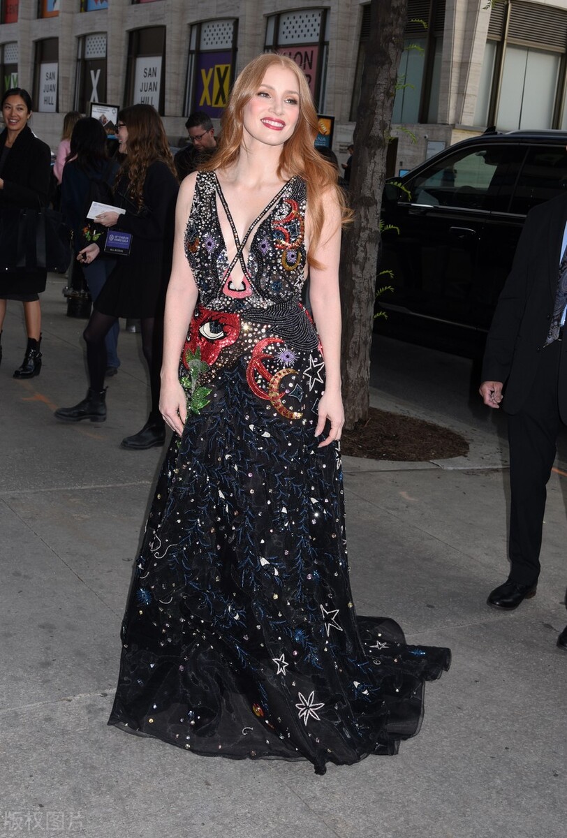 "Model Sister" Jessica Chastain appeared at the 48th Chaplin Awards ...