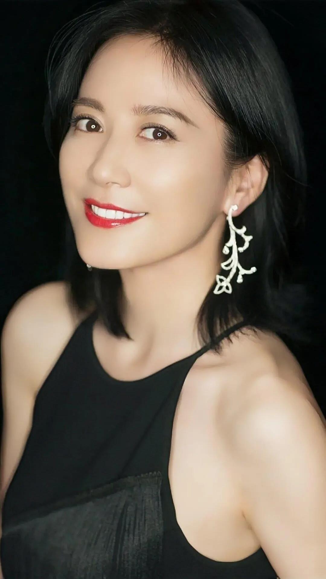 Sexy star "Faye Yu" immortal goddess - iNEWS