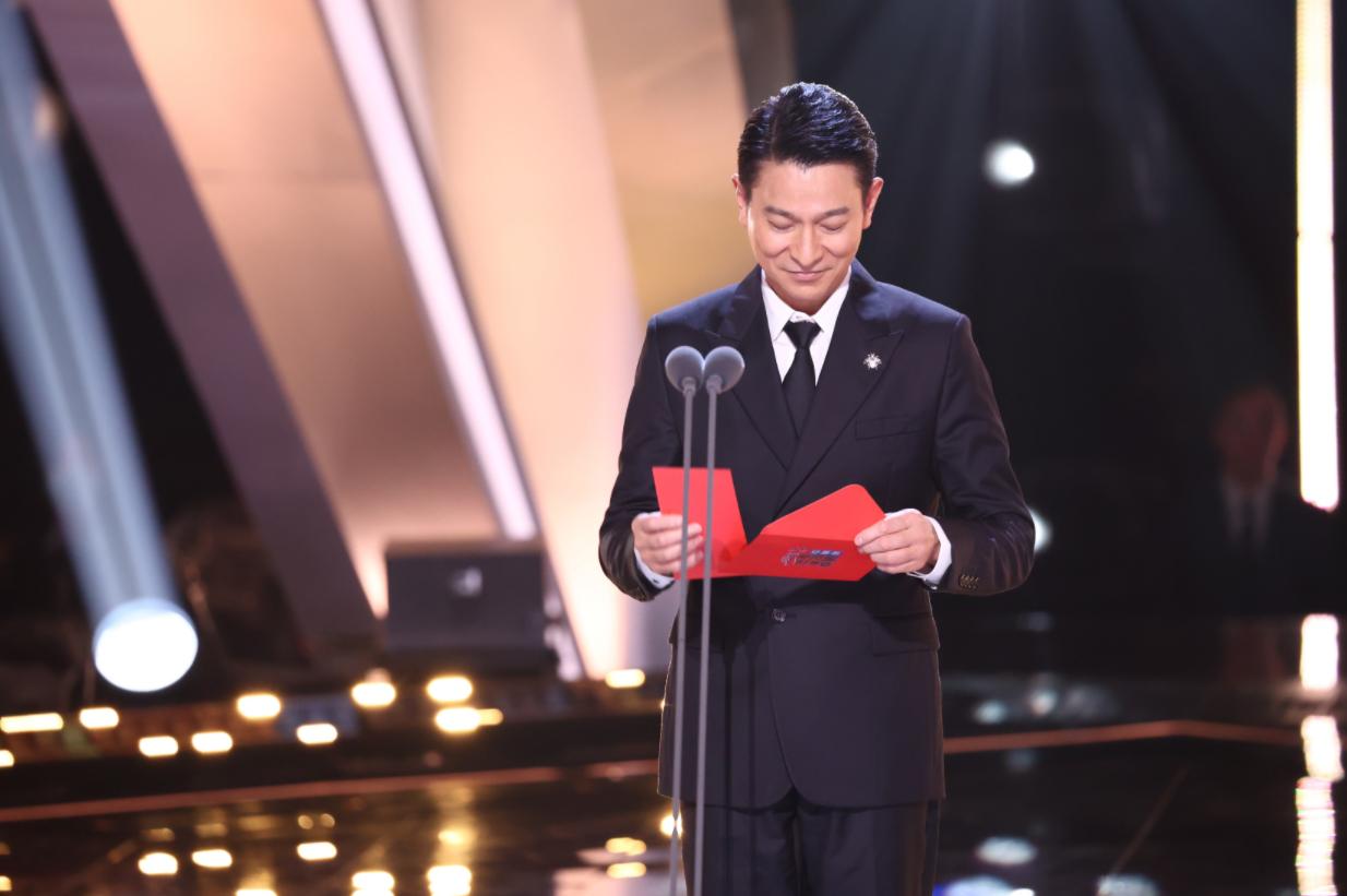 Liang Yuying aspires to be the "good voice", Andy Lau wishes the ...