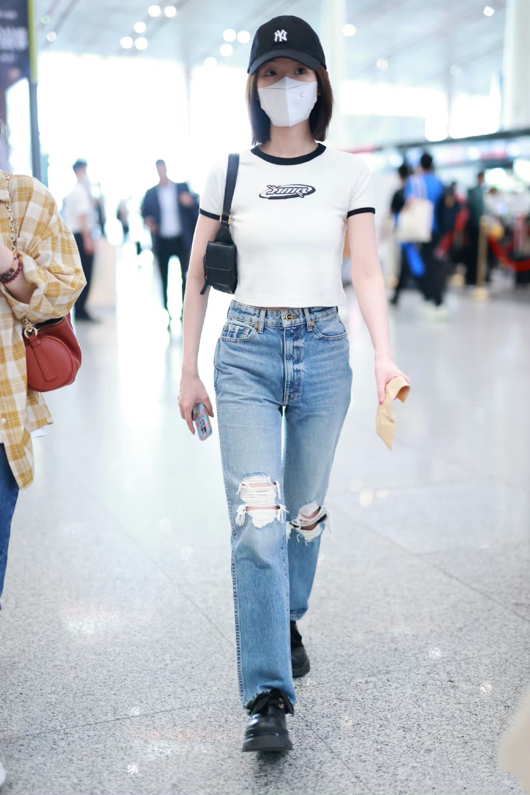 Mao Xiaotong is so petite! Show off your figure in private servers ...