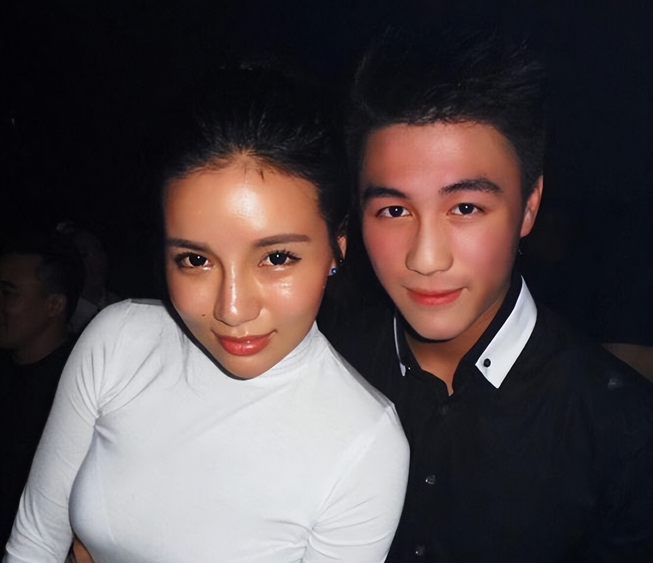 He Youjun's ex-girlfriend Lin Huili took her son to see Ronaldo, and now her personal worth ...