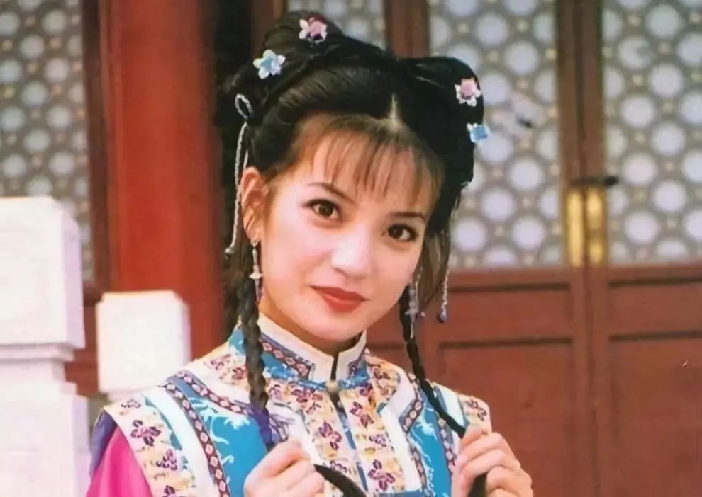 From "Chinese Superstar" to "No Such Person", 47-year-old Zhao Wei ...